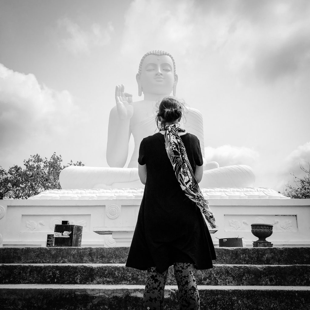 Barefoot in Sri Lanka with Hawkins Biggins - Hawaiian Trail & Mountain ...